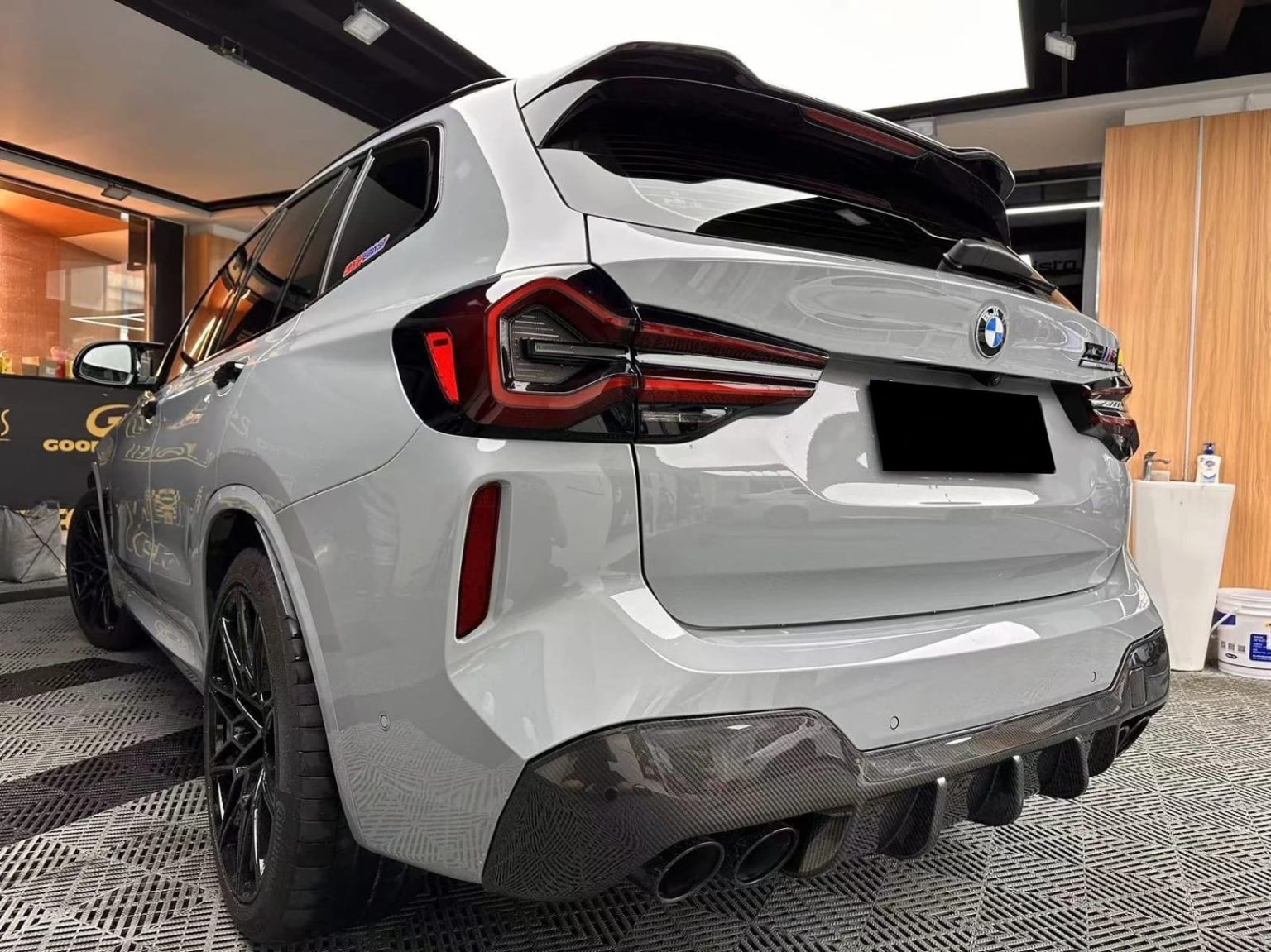 AERO CARBON - BMW X3M F97 LCI 2022+ CARBON REAR DIFFUSER MT STYLE - Mod ...