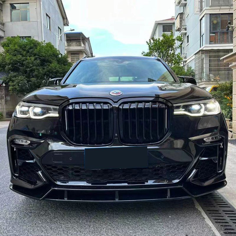 AERO CARBON - BMW X7 G07 GLOSSY BLACK FRONT LIP MP STYLE - Mod Central