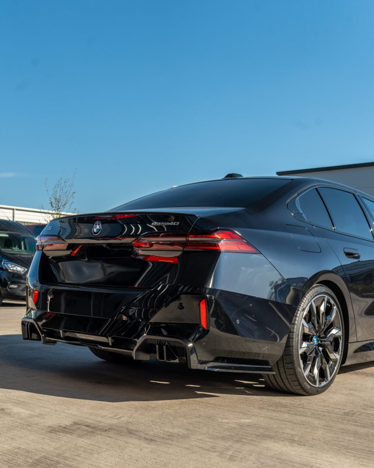 BMW 5 SERIES G60 & i5 2023+ GLOSS BLACK DIFFUSER - Mod Central