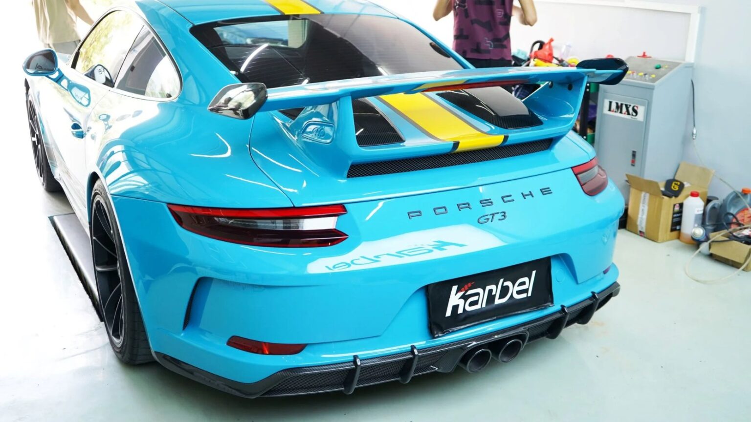 KARBEL - PORSCHE 911 991.2 GT3 DRY CARBON REAR DIFFUSER - Mod Central